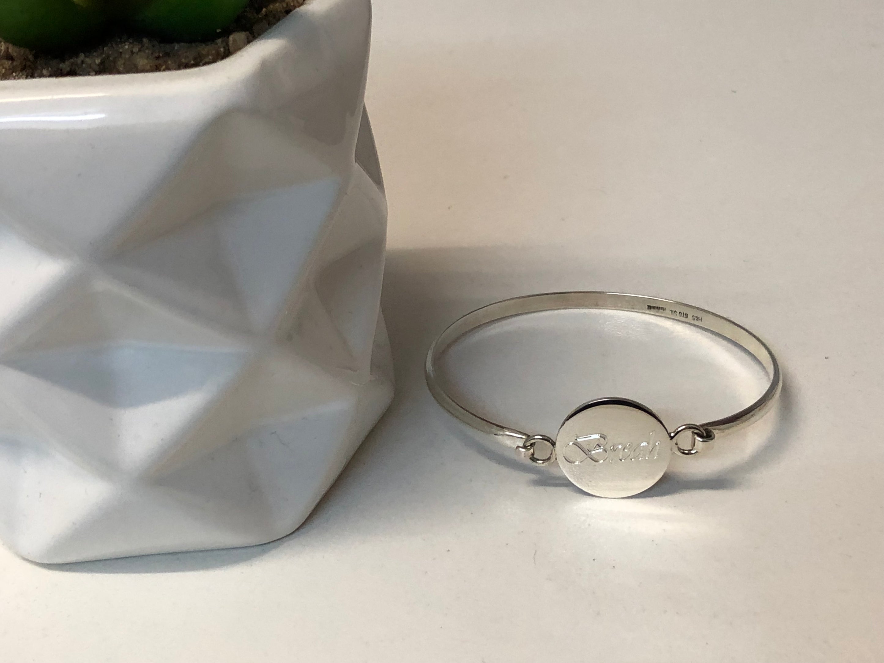 Sterling silver cuff bangle – Cobbler rd